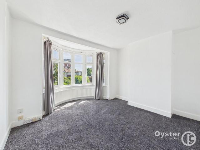 Braemar Avenue, London, NW10 1 bed flat to rent £1,450 pcm £335 pw
