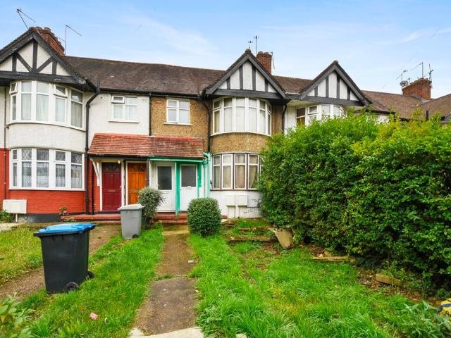 Braemar Avenue, London, NW10 2 bed maisonette to rent £1,900 pcm £438 pw
