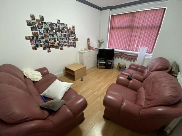 Braemar Road, Manchester M14, 5 bed terraced house to rent, £542 pppm | PrimeLocation
