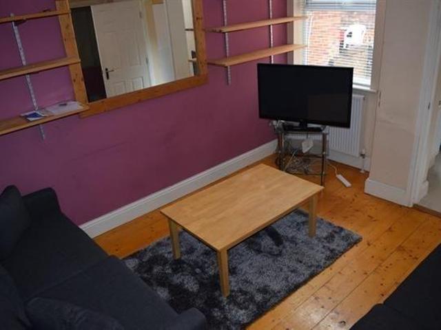 Braermar Road Fallowfield, Manchester. 5 bed house to rent £2,708 pcm £625 pw