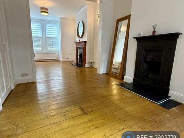 Brafferton Road, Croydon, CR0 3 bed terraced house to rent £2,400 pcm £554 pw