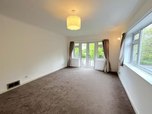 Braganza Court, Guildford, Surrey, GU1