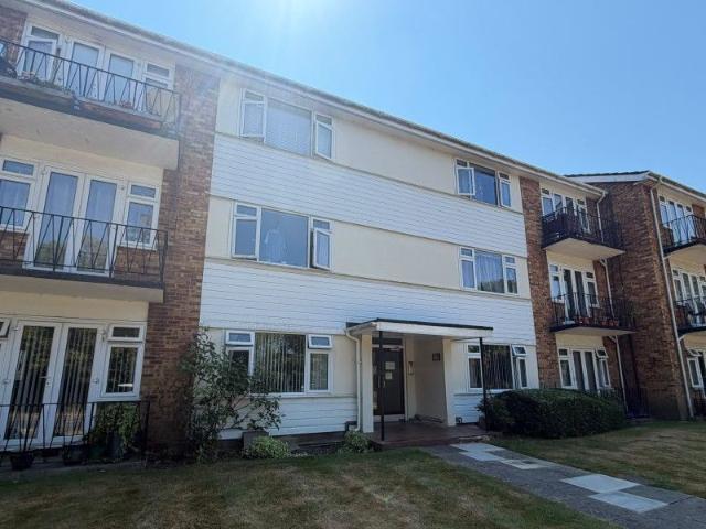 Braganza Court, London Road, Guildford GU1, 2 bed flat to rent, £1,500 pcm | PrimeLocation