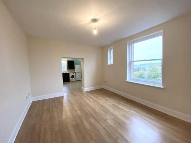 Braggs Lane, Bristol, BS2 0EB