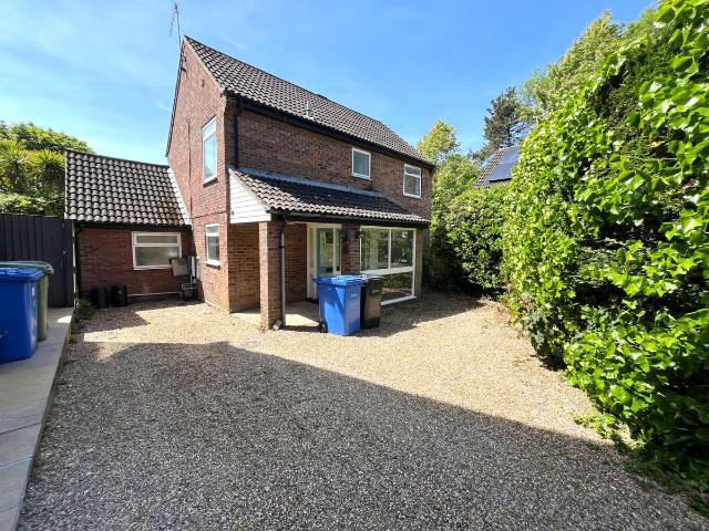Braithwait Close, Norwich NR5, 6 bed detached house to rent, £2,250 pcm | PrimeLocation