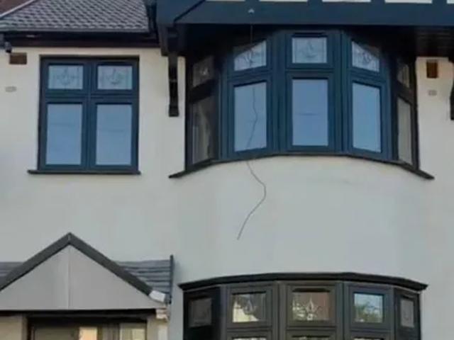 Bramcote Avenue, London, CR4 4LU, United Kingdom | 5 bed townhouse for rent #168185394 | Rentberry