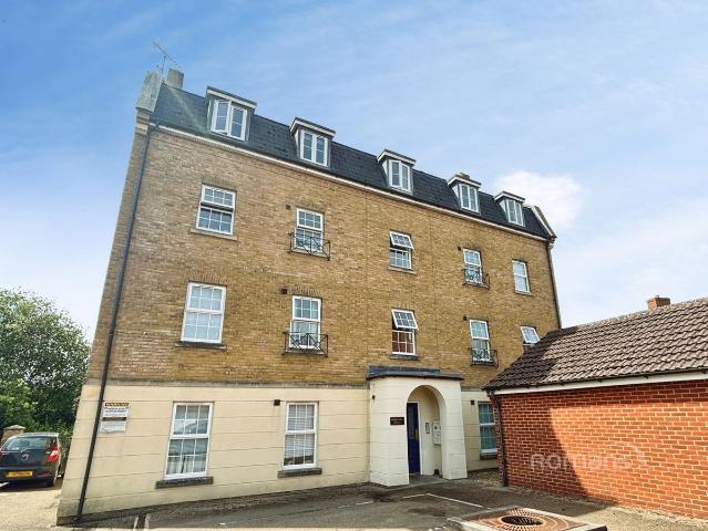 Bramble House, Prospero Way, Swindon SN25, 2 bed flat to rent, £925 pcm | PrimeLocation