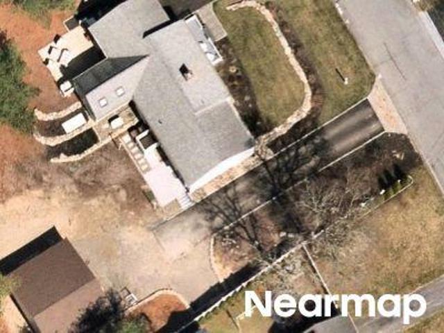 Bramblebush Dr