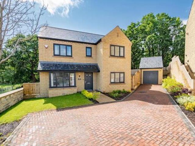 Brambles Court, Skelmanthorpe, 4 Bedroom Detached