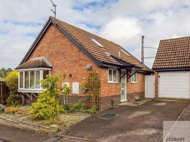Brambles Close, Spixworth, 3 Bedroom Chalet