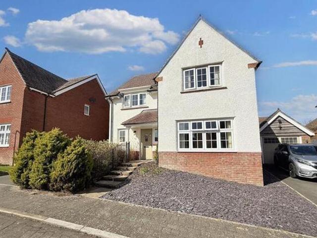 Brambling Crescent, Penallta, 4 Bedroom Detached