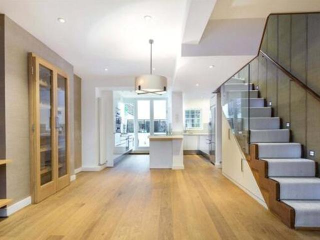 Bramerton Street, London, 3 Bedroom Terraced