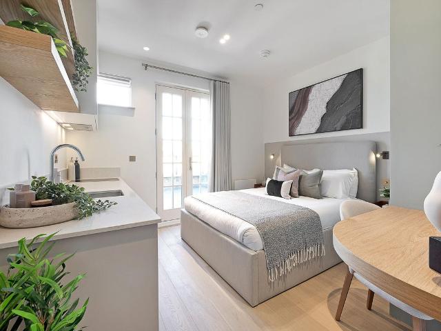 Bramham Gardens, London SW5, Studio to rent, £1,950 pcm | PrimeLocation