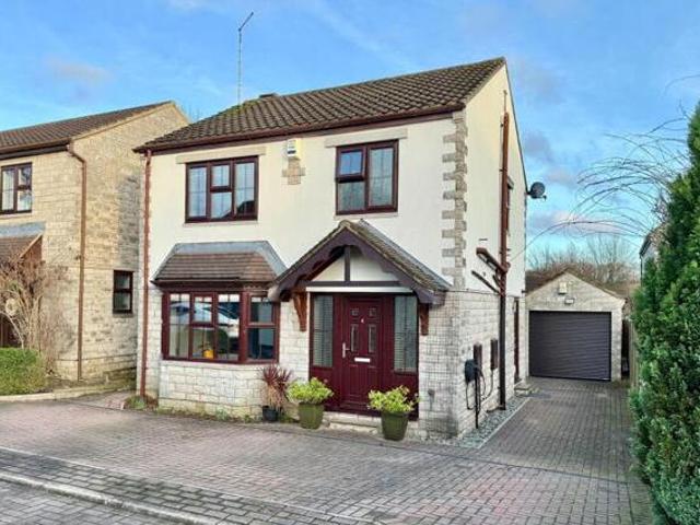 Bramham, Lyndon Way, 3 Bedroom Detached