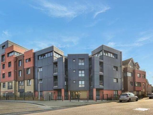 Bramley Crescent parking, Gants Hill, Parking For Rent