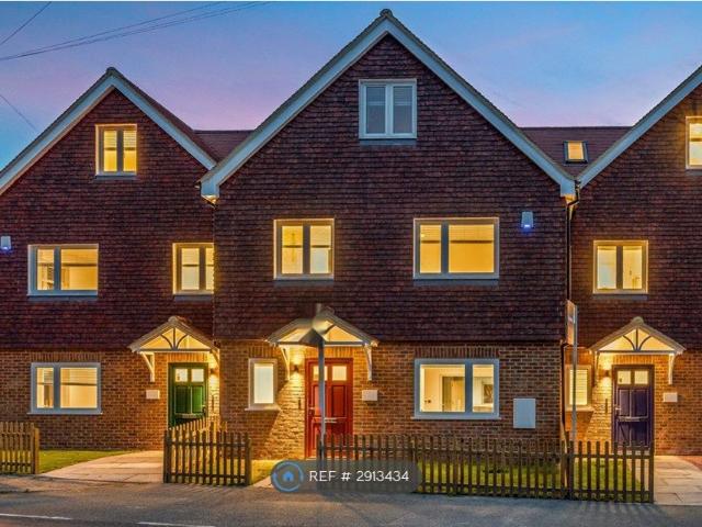 Bramley, Guildford GU5, 3 bed terraced house to rent, £2,700 pcm | PrimeLocation
