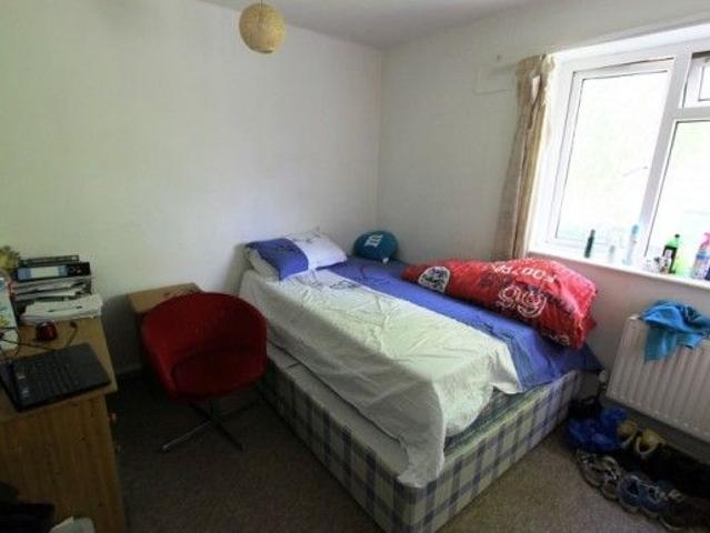 BRAMLEY HOUSE, KINGSTON UPON THAMES, TO LET, £875 PCM