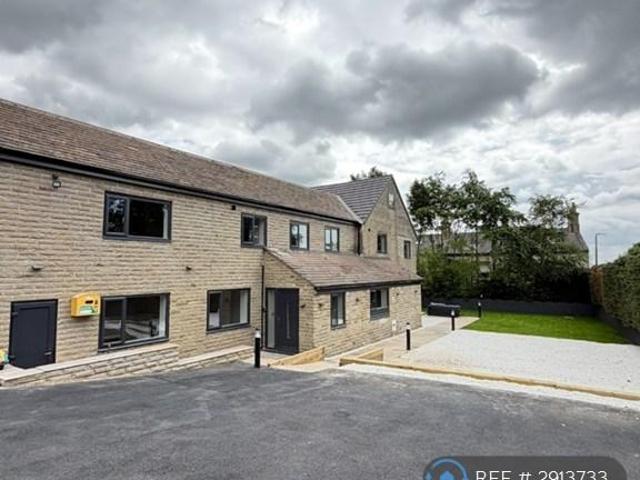 Bramley Lane, Halifax, HX3 3 bed terraced house to rent £1,550 pcm £358 pw
