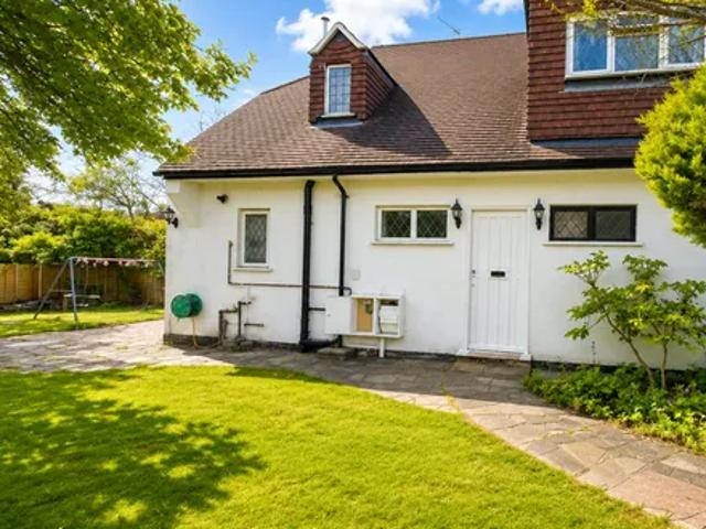 Bramshaw Rise, London, KT3 5JG, United Kingdom | 4 bed house for rent #168126520 | Rentberry