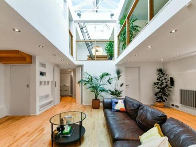 Bramshaw Road, Homerton, 2 Bedroom Duplex