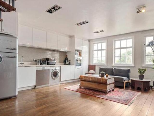 Bramshaw Road, London, 2 Bedroom Penthouse