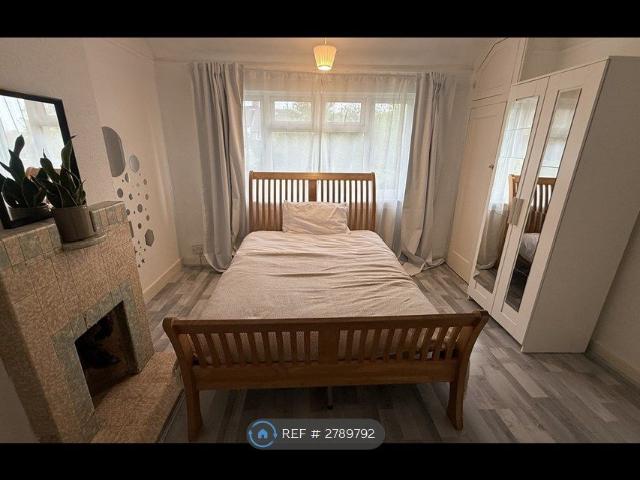 Brampton Grove, Wembley HA9, Room to rent, £800 pcm | PrimeLocation