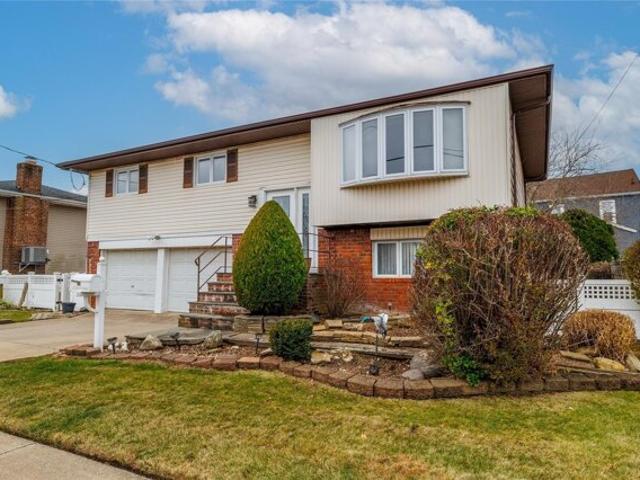 Branch Ave, Freeport, Home For Sale