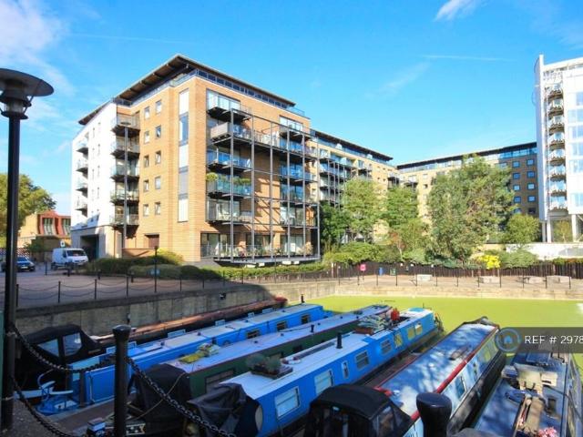 Branch Road, London, E14 2 bed flat to rent £2,400 pcm £554 pw