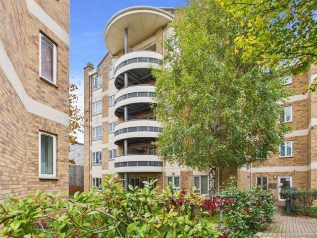 Branagh Court, Reading, 2 Bedroom Apartment