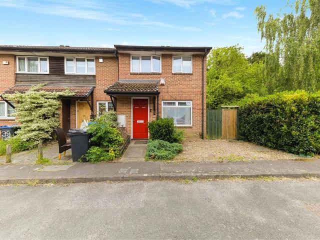 Brangwyn Crescent, Colliers Wood SW19, 3 bed end terrace house to rent, £2,500 pcm | PrimeLocation