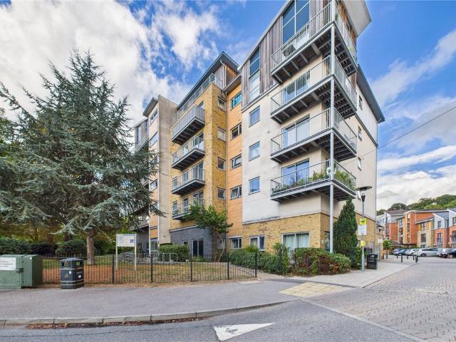 Brand House, Coombe Way, Farnborough, Hampshire GU14, 2 bed flat to rent, £1,400 pcm | PrimeLocation