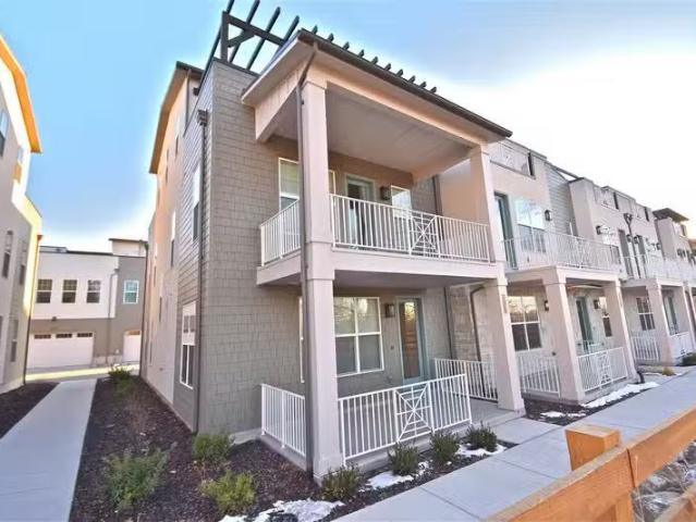 Brand New 3 Bed Murray Townhome! No Deposit Option! 738 W Sig.