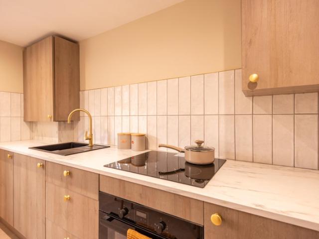 Brand New 1 Bed Flat in Town Centre