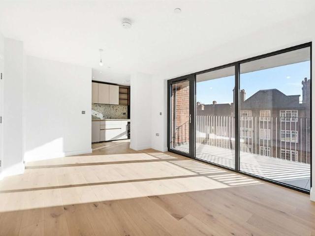 Brand new 2 bed apartment located in Nine Elms