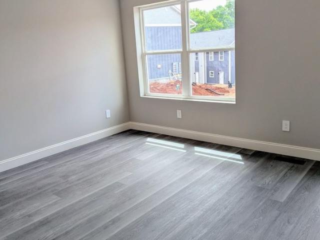 Brand New 2 Bedroom 1.5 Apartment 2 Bedroom Apartment for Rent at 365 W Dumplin Valley Rd, Kodak, TN 37764