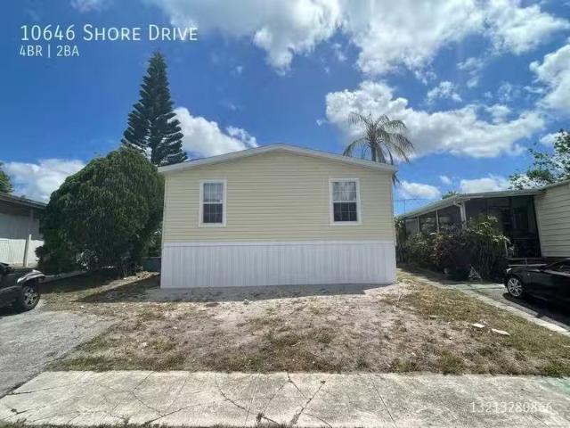 Brand New 4/2 Mobile Home 10646 Shore Dr