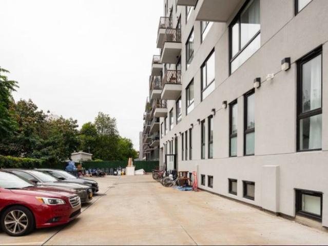 Brand new 4 bedroom, 2 bathroom apartment