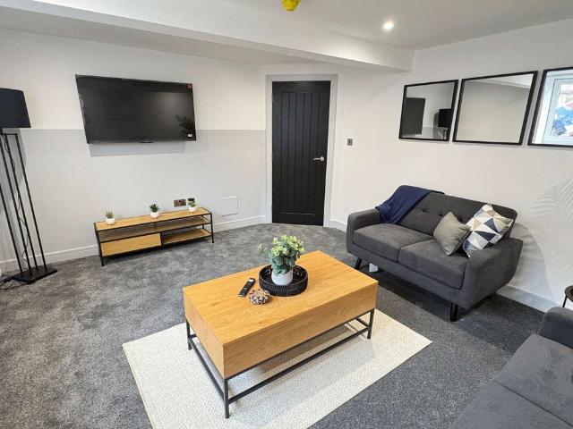 Brand New 6 Bedroom Professional HMO – All En Suite – All Bills Included – Hunslet, Leeds Bedroom 6 Second Floor