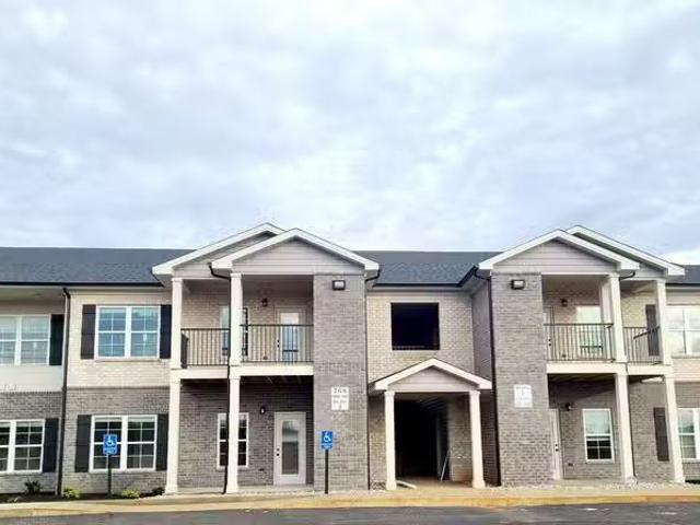 BRAND NEW APARTMENTS WITH POOL ACCESS 769 Anise Ln #211 428