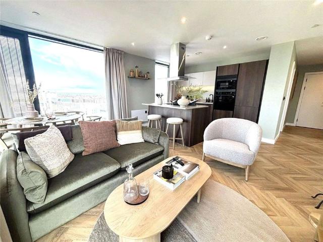 BRAND NEW APARTMENTS | LIMITED TIME OFFER OF 3 WEEKS RENT FREE FOR 12 MONTH TENANCY | PET FRIENDLY | 24 HOUR CONCIERGE | LUXURY AMENITIES | VIEWING RECOMMENDED!