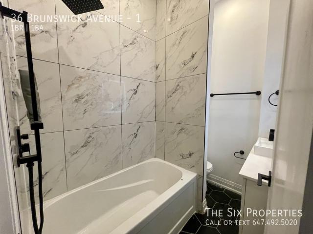 Brand New Bachelor Apartment in the Heart of Downtown