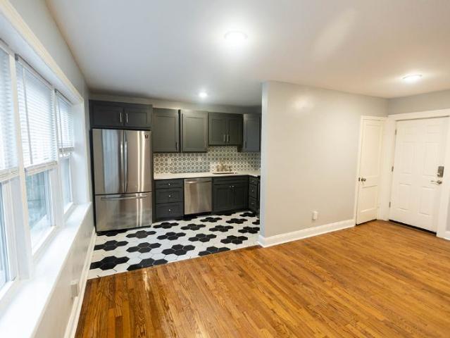 BRAND NEW _bed apartment