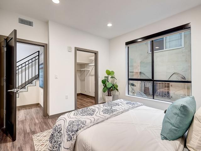Brand New Building featuring 1 & 2 bedroom Flats & Townhomes!