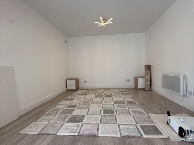 Brand New Garden Studio Enfield EN3, Studio to rent, £1,200 pcm | PrimeLocation