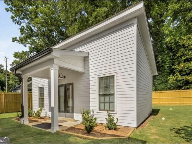 Brand new guest house!