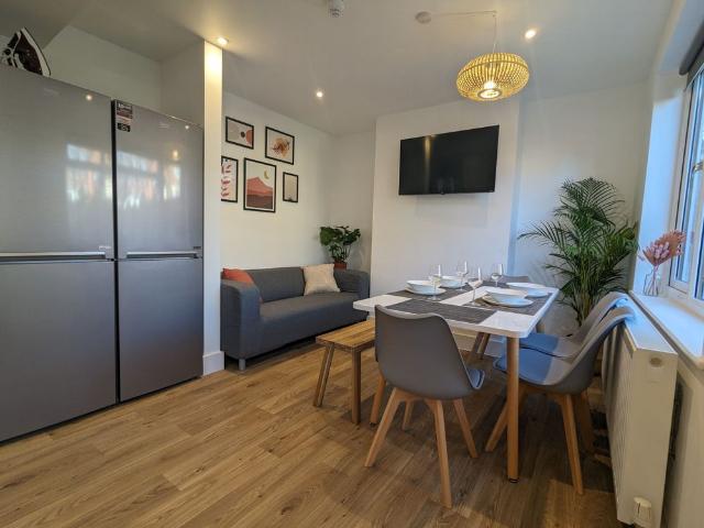 Brand New Double En suites Luxury Accommodation