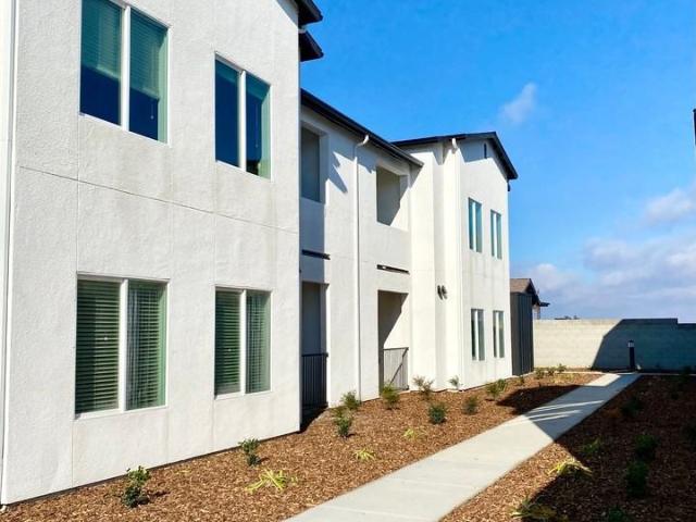 Brand New Del Rio Apartments 3 Bedroom Apartment for Rent at 116 N Lyon Ave, Firebaugh, CA 93622