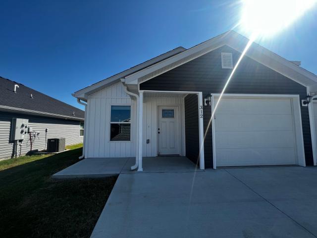 Brand New Duplex In Duenweg, Missouri!