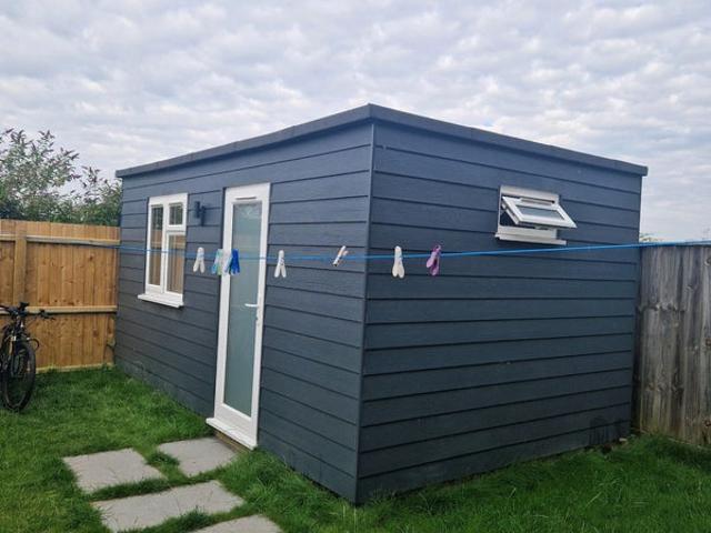 Brand new en suite cabin available NOW