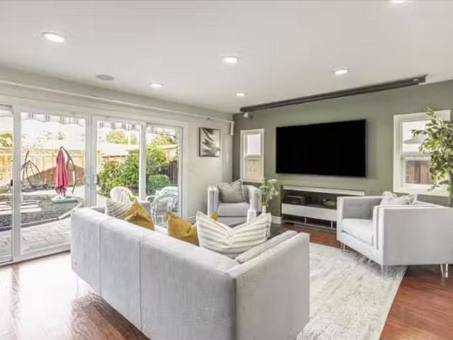 Brand new house in the center of Santa Clara 2445 Alvarado Dr